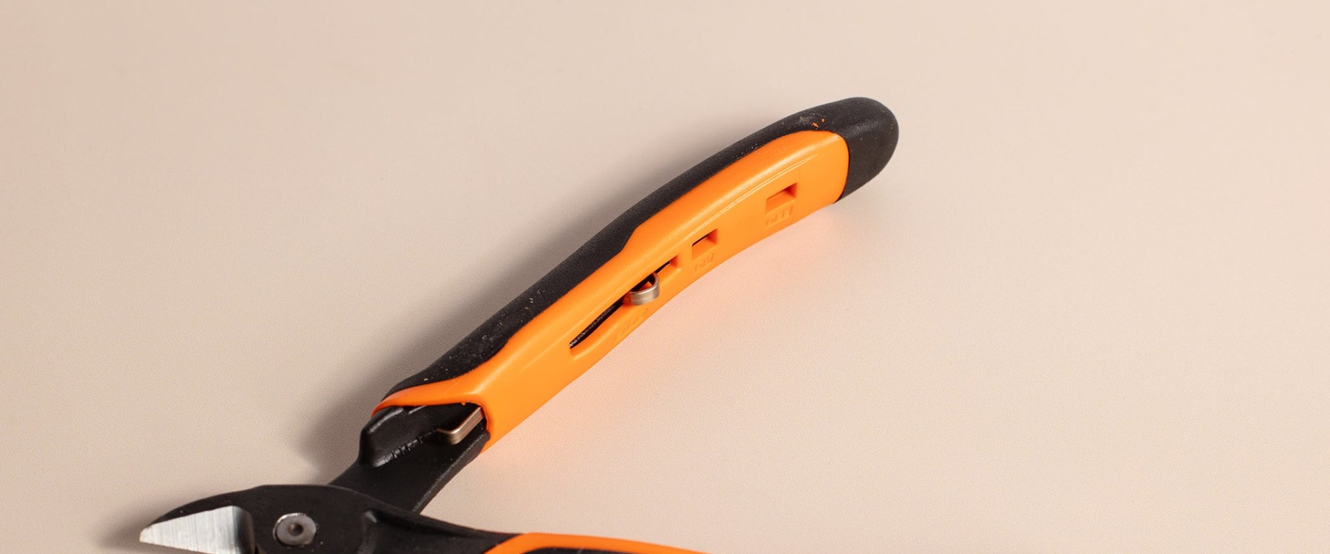 The Essential Tools for Every Electrician: Understanding the Difference ...